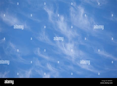 A Ber Den Wolken Stockfotos Und Bilder Kaufen Alamy