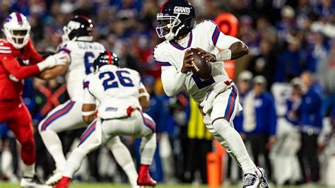 Giants Coach Brian Daboll Says Daniel Jones Will Start When He Returns