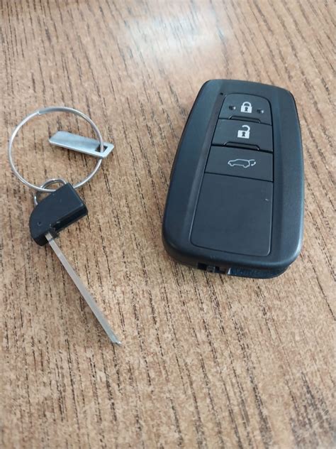 Решение проблемы как не утопить электронный ключ — Toyota Rav4 5g 0 5 л 2021 года