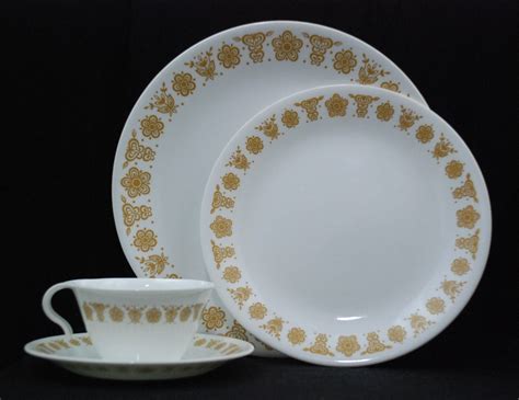 Vintage Corelle Gold Butterfly Pattern 16 Pc By Flamingjunevintage