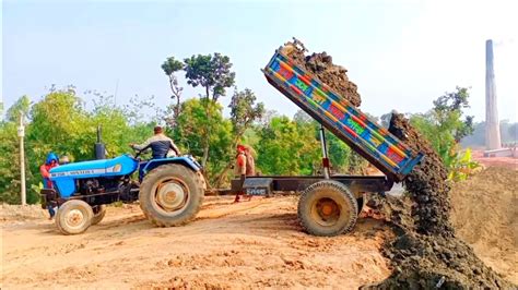 Sand Unloading Digital Facility By Hydrolic Tractor Systems Sonalika