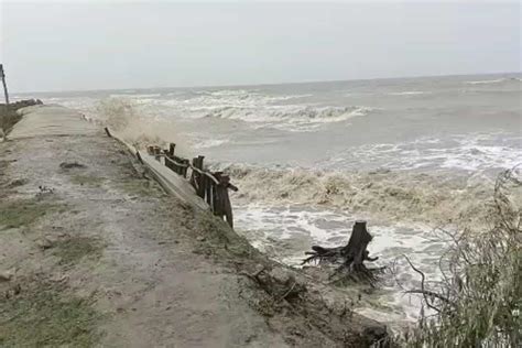 River Government Officials Of South 24 Parganas Observed The Damaged