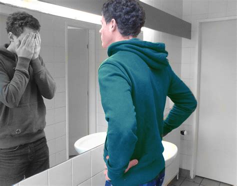 Body Dysmorphism Disorder Bdd Symptoms Dangers And Treatments