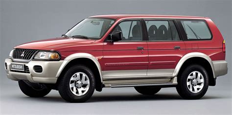 Coches Mitsubishi ficha técnica opiniones y pruebas
