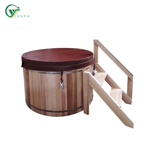 Outdoor Barrel Spa Hot Tub Red Cedar Wood Fired Hot Bathtub China