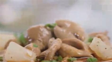 四川的“江油红烧肥肠” 汤汁红亮不浊肥肠软滑顺弹凤凰网视频凤凰网