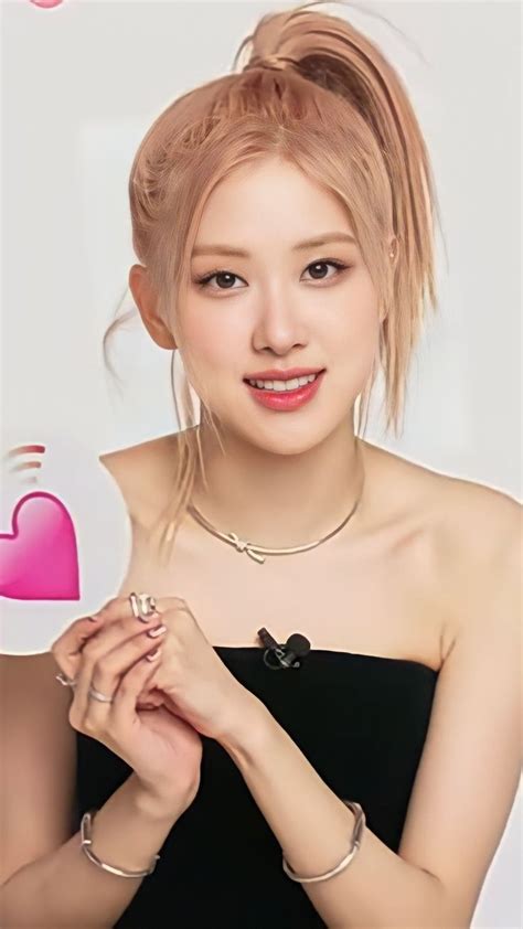 블랙핑크 로제가 코첼라 무대 전 눈물흘린 이유🫢🖤 Elle Korea Nữ Thần Dép Hình ảnh