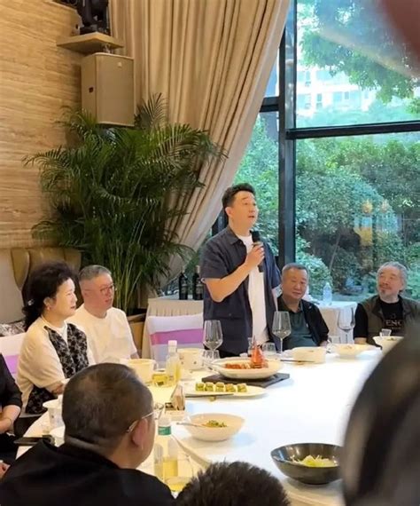 黄海波夫妇办结婚十周年庆典 8岁儿子正脸首曝光 搜狐大视野 搜狐新闻