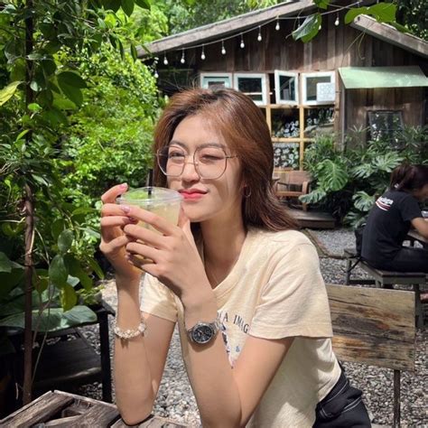 🌻𝐈𝐦𝐚𝐠𝐞 Imgzm Ge • Threads Say More