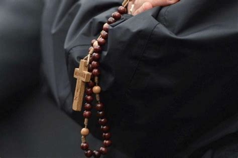 Loiret Un Prêtre Condamné à 5 Ans De Prison Pour Le Viol Dun Homme