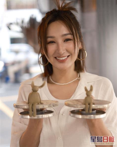 News新闻女王丨高海宁煞科兴奋弹起动感身材抢fo 网民见另一细节更抵赞 星岛日报