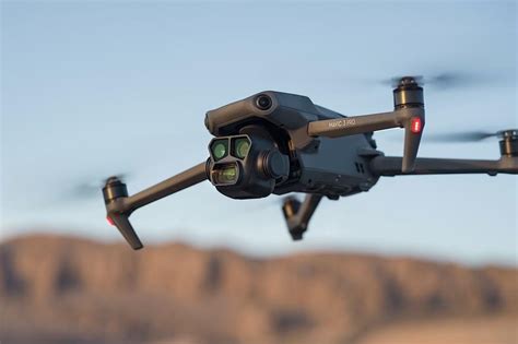 Представлен дрон DJI Mavic 3 Pro с тремя камерами. Цена шокирует!