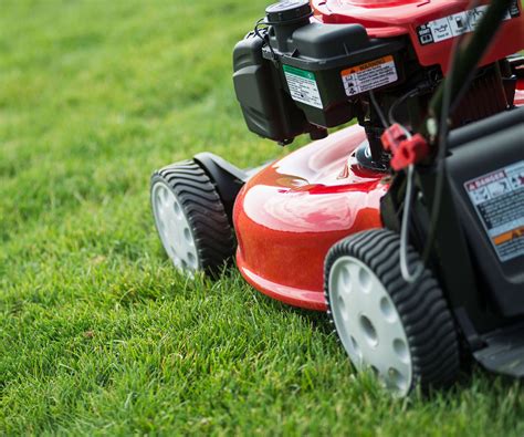 The Best Mowing Pattern For Healthy Grass And A Lush Lawn Homes And