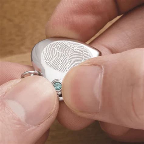 Putting Ashes Into Jewelry A Craft Of Love And Memory Titan Casket