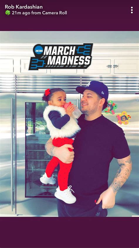 Rob Kardashian Shows Off Slim Frame Pics Us Weekly
