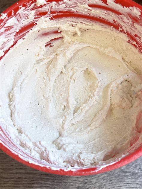 Вкуснотека Шоколадова торта с кафе крем Маскарпоне и лешников крокан