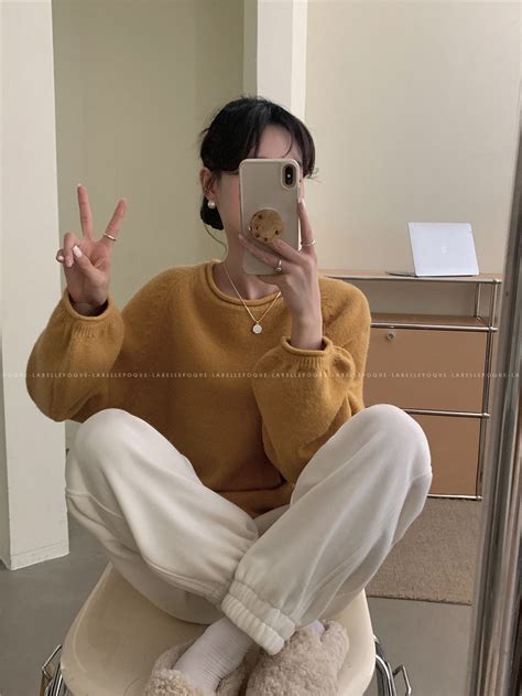 래빗 라운드 루즈핏 파스텔 퍼프 니트 COLOR