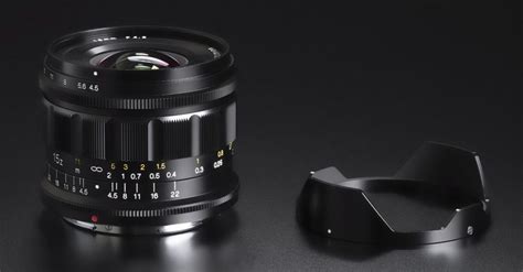 Νέος φακός Voigtlander Super Wide Heliar 15mm F45 Aspherical από την
