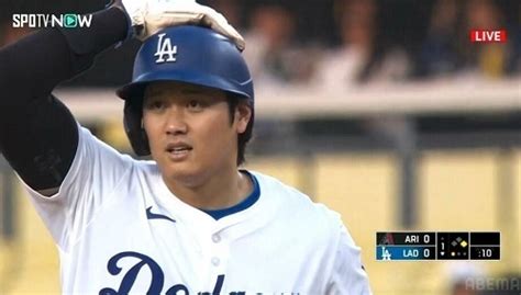 『大谷翔平、まさかの行動に相手投手マウンドで愕然！ 意表を突くセーフティーバントで内野安打 直後の驚きリアクション』by「abema