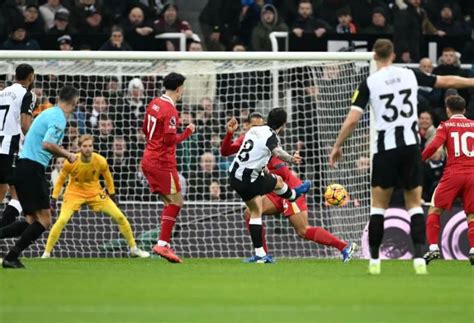 بث مباشر مشاهدة مباراة ليفربول 3 3 نيوكاسل يونايتد في الدوري