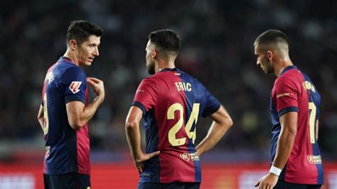 برشلونة يصدم اثنين من لاعبيه بـصفقة مجانية