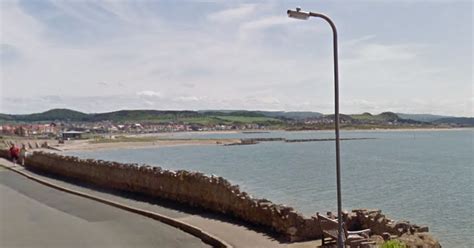 Council Switches Off Street Lights That Were Interfering With Glow Worm Sex North Wales Live