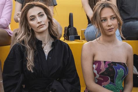 El Incómodo Momento Entre Ester Expósito Y Paris Jackson En Barcelona