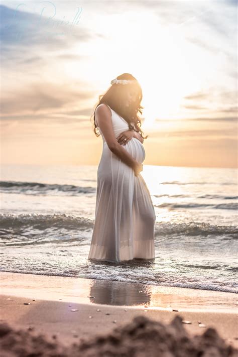 Unique Beach Maternity Photography