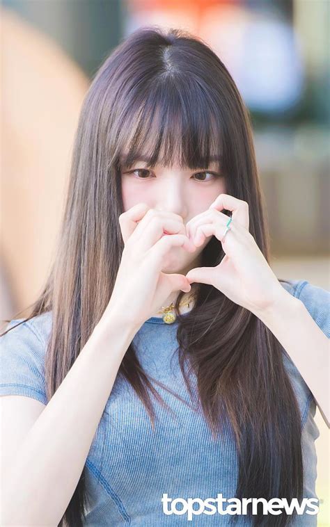 예린 ‘고양이 하트 만들기 이렇게 귀여울 일인가요 두시탈출 컬투쇼 출근길 Hd포토