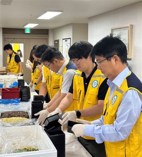 신보 추석 맞아 취약 가정에 도시락 직접 배달 파이낸셜뉴스