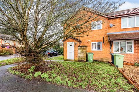 Free Property Report 42 Mornington Road Whitehill Bordon Gu35 9ew