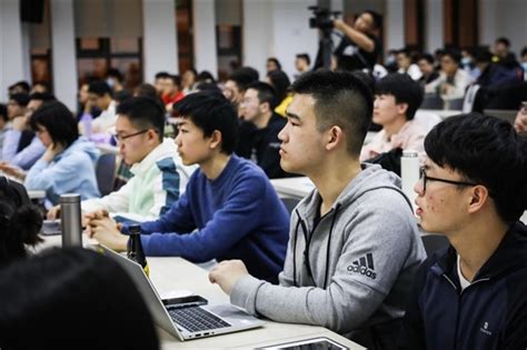 奋进新征程 建功新时代我们的新时代丨南开师生：爱国三问的时代新答四川在线