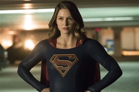 Supergirl Season 2 Photos And Posters Melissa Benoist Filmofilia