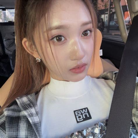 Leeseo Lee Hyunseo Ive Selca Icon Pfp Kpop In 2022 Girl Icons