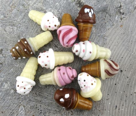 Ice Cream Cone Glass Lampwork Beads Set Of 11 Beads Strawberry Swirl