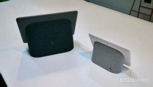 Google Nest Hub Max Is A Super Sized Smart Display With Built In Nest Cam