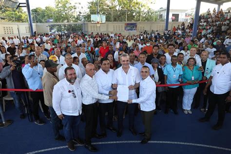 Presidente Abinader Inaugura 6 Obras En Sfm Y La Vega Producciones