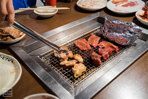 沖繩｜【燒肉五苑 名護店】不限時燒肉吃到飽 快門下的幸福