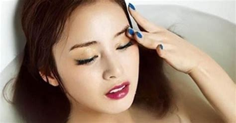 김태희 샤워 장면서 아찔 노출반전 볼륨 몸매 시선 집중