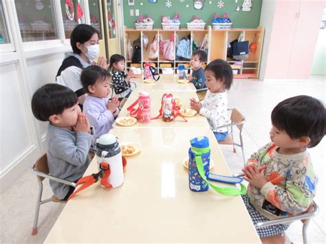 おかきを食べたよ 食育活動 聖徳幼稚園