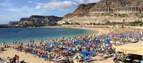 Canarias Pierde Casi Medio Millón De Turistas