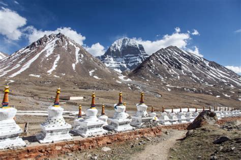 Choose Best Kailash Mansarovar Yatra Route For Your Trip