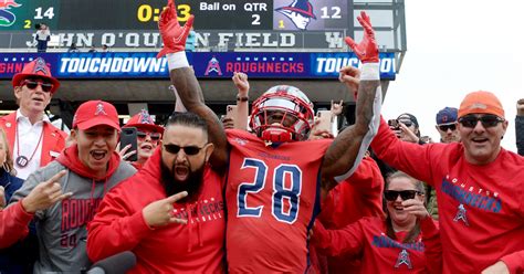Wade Phillips Xfls Roughnecks Pay Tribute To Mike Leach With Double