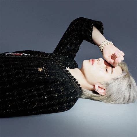 Pin By татуша On сонхун Sung Hoon Awards Ceremony Magazine