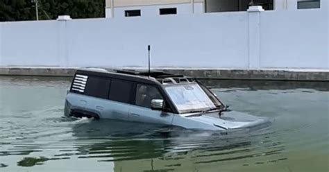 Byds Yangwang U8 Suv Showcases Emergency Float Mode