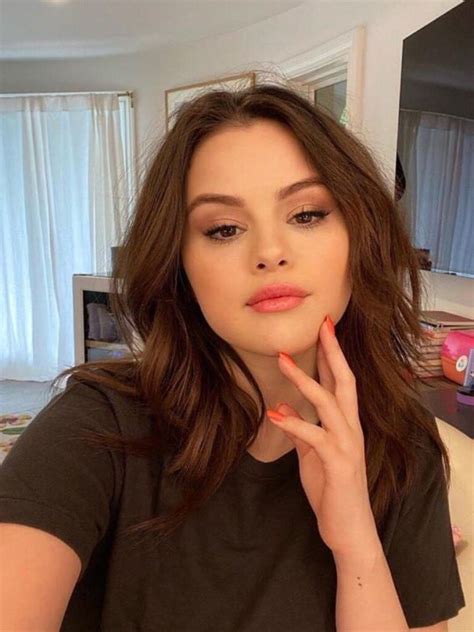 20 Female Celebrities With Brown Hair And Brown Eyes Stylishmay