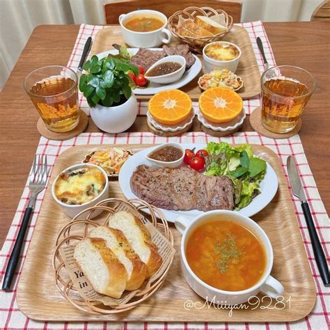 みーやん On Instagram Dinner Menu ビーフステーキ ほうれん草のミニグラタン コールスローサラダ