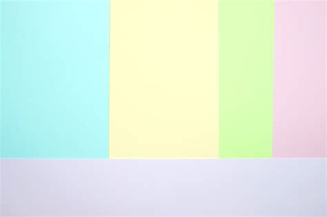 세련 된 파스텔 색종이 플랫 하다 평면도 기하학적 배경 질감 분홍색 자주색 노란색 베이지색 녹색 및 파랑 0명에 대한 스톡 사진 및 기타 이미지 Istock