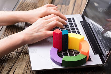 高架视图的多色3d饼图