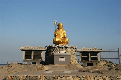 Haedong Yonggungsa Temple In Busan South Korea Oh My Janey